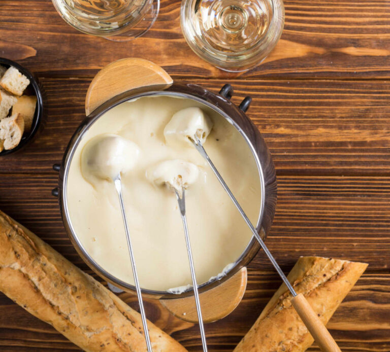Celebrating the Tradition: National Cheese Fondue Day on April 11th ...